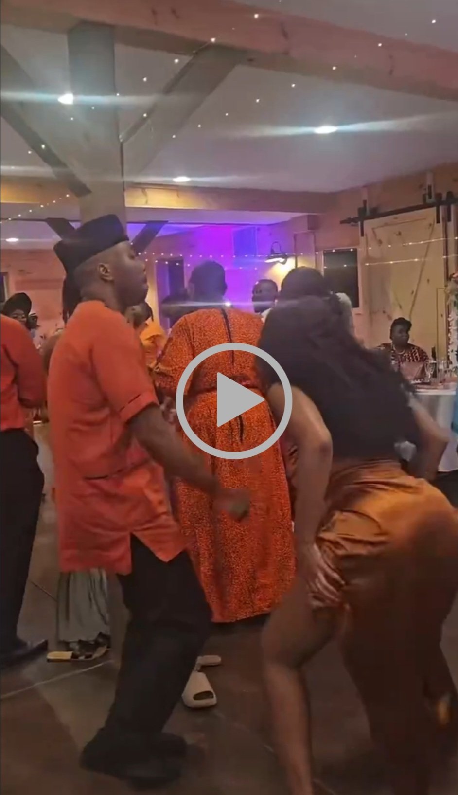 Moment Mother Cautioned Her Daughter While Dancing Provocatively At A ...